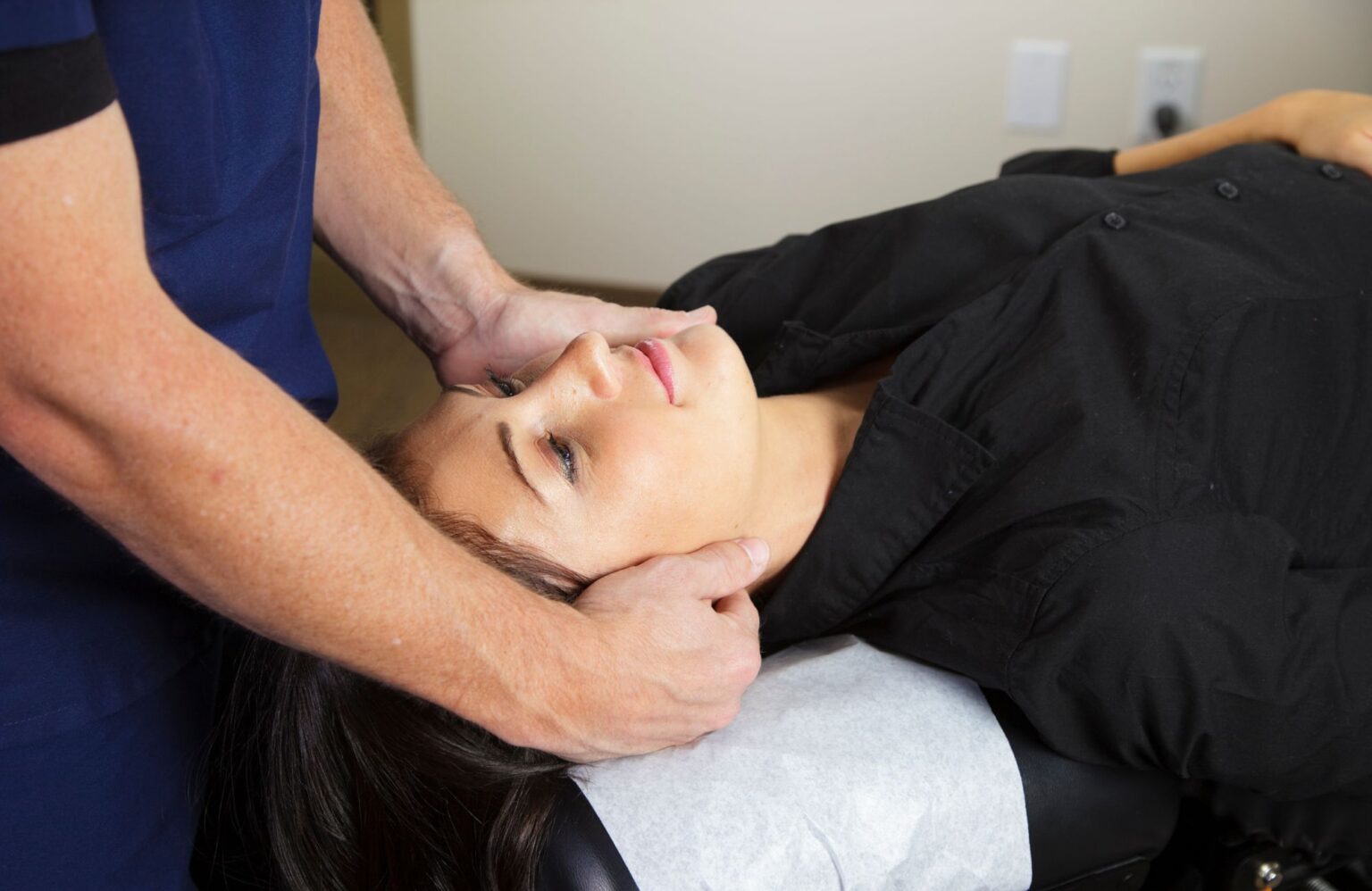 What Does a Chiropractor Do? Ultimate Health Guide - Dr. Sirota Chiropractor